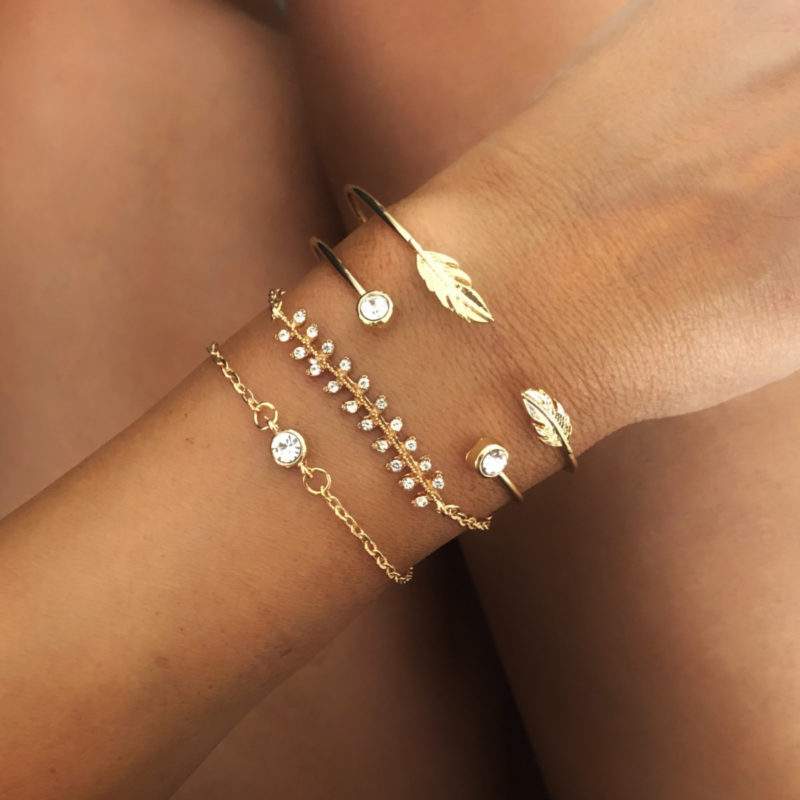 Ensemble de bracelets tendance 2024 – BIJOUX BY JULIE Ensemble de bracelets tendance 2024 – BIJOUX BY JULIE